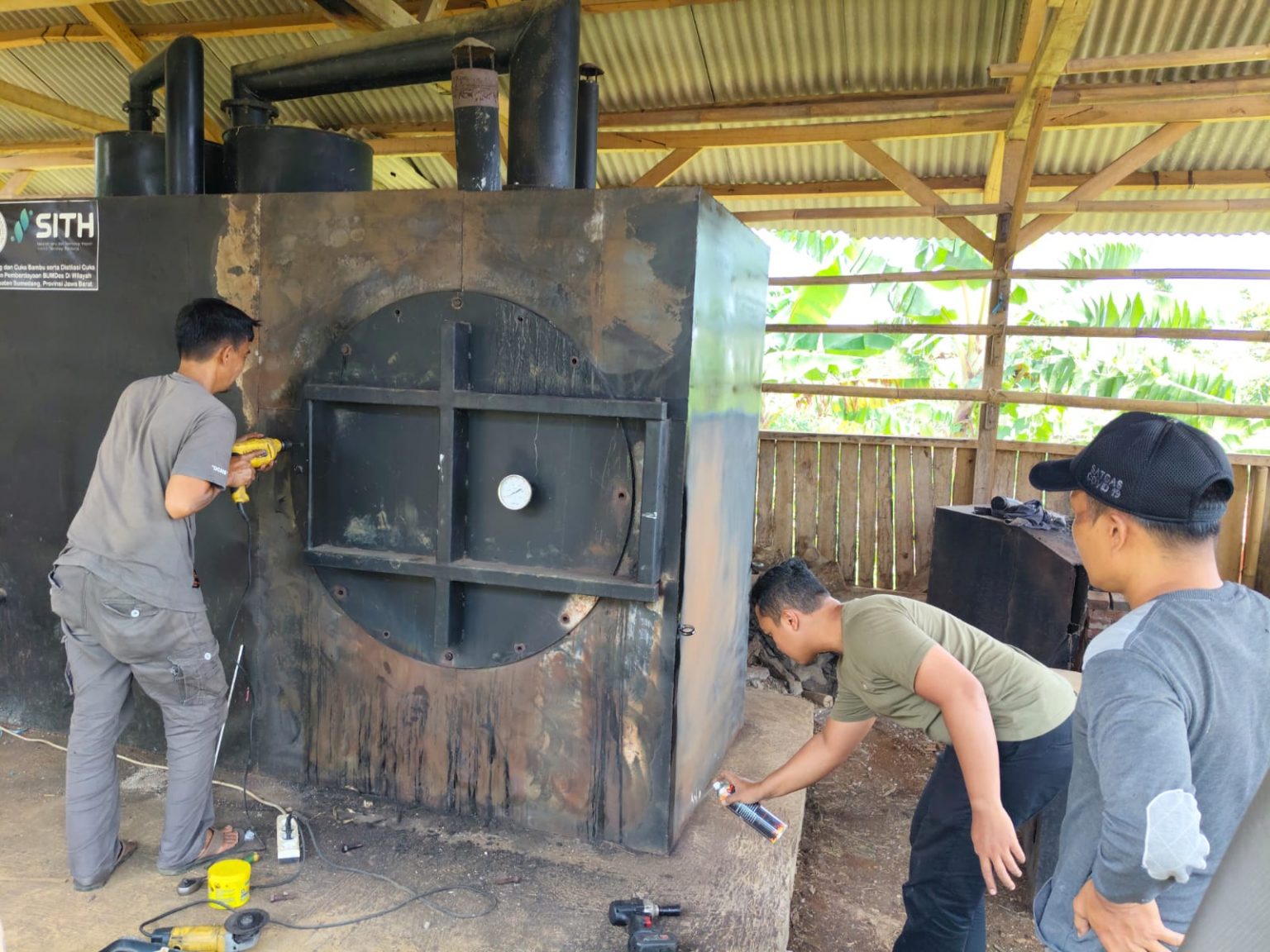 SITH ITB Dampingi BUMDes Cibugel Optimalisasi Nilai Ekonomi Bambu Haur ...